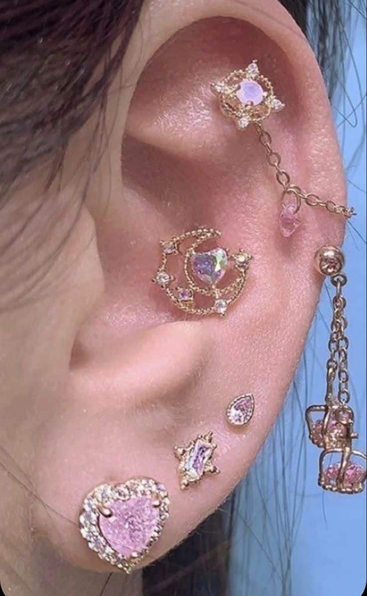 As 45 melhores ideias de piercing na orelha feminino para você se inspirar